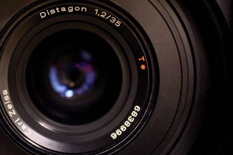 The Gift and the Curse of Zeiss Superspeed Lenses | The Black and Blue